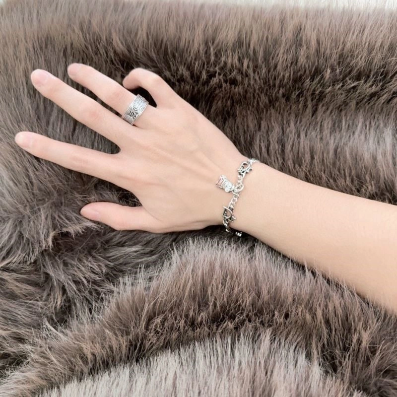 1:1 copy Christian Dior Bracelets