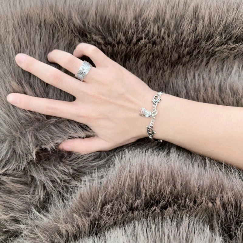 1:1 copy Christian Dior Bracelets