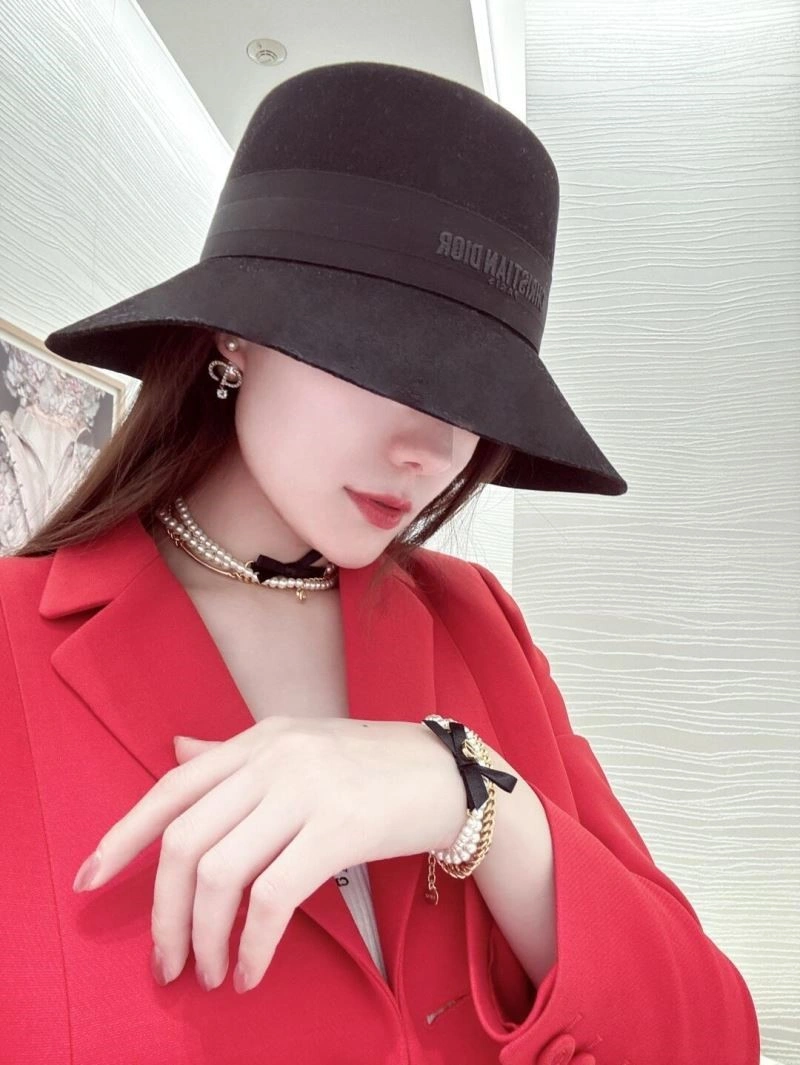 Cut-rate Christian Dior Bracelets