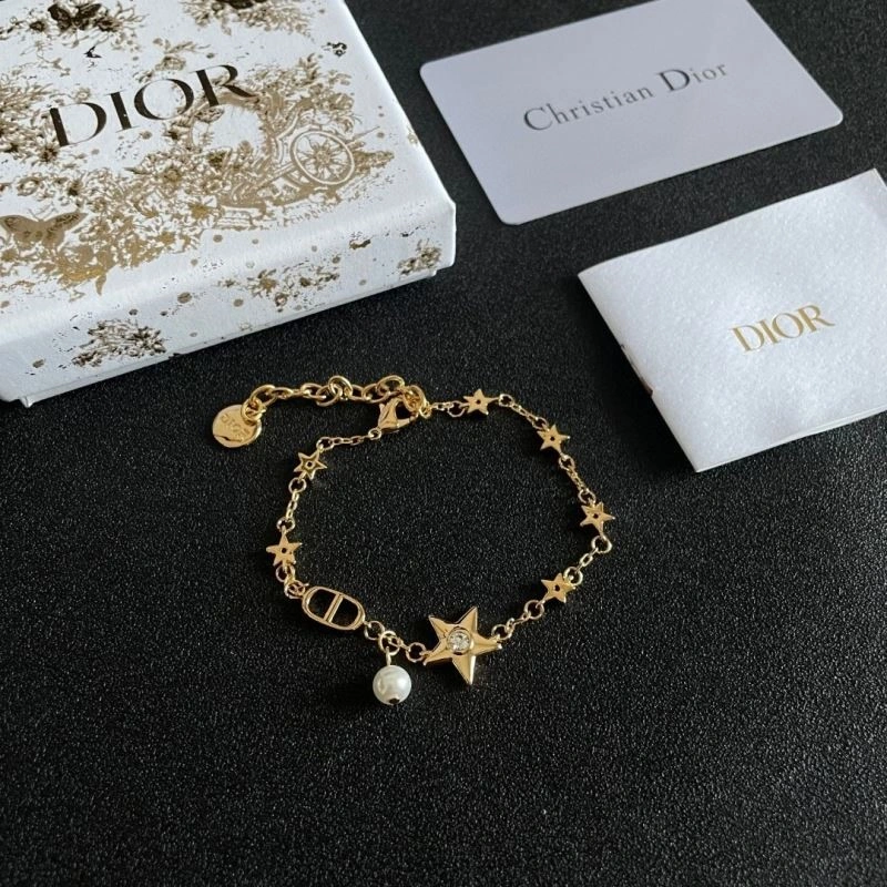 Low-cost Christian Dior Bracelets