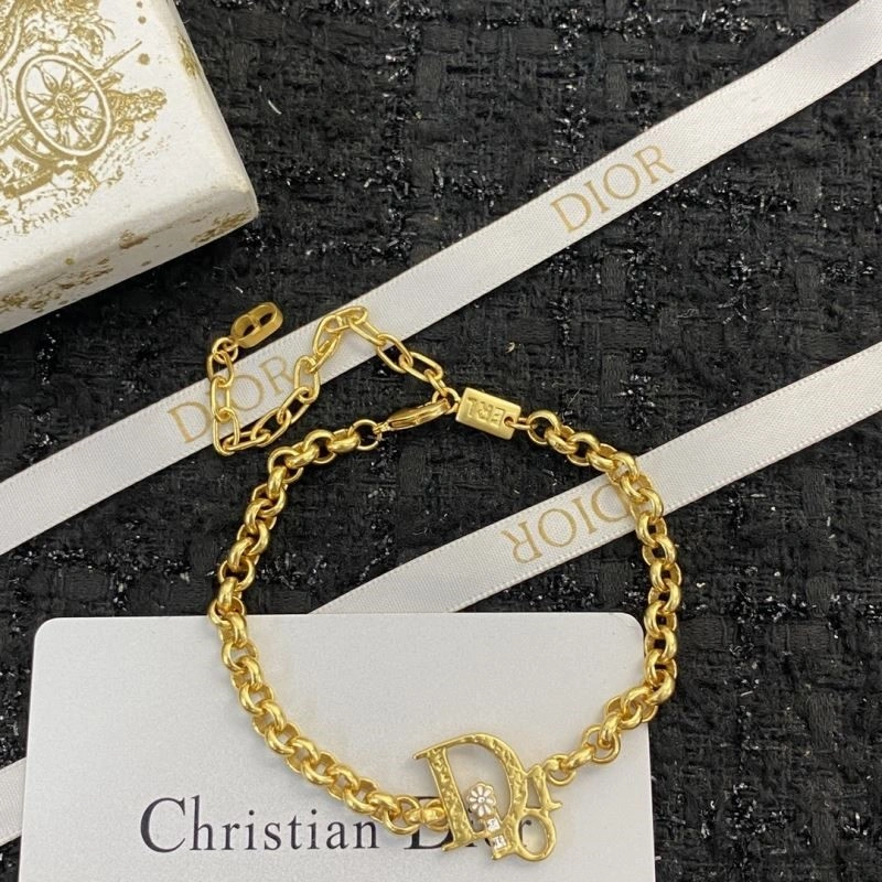 Accurate model Christian Dior Bracelets