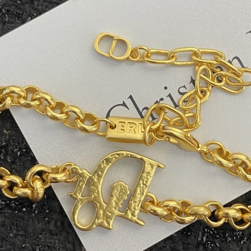 Accurate model Christian Dior Bracelets