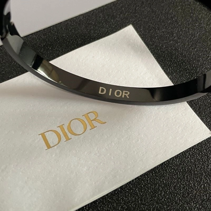Economical Christian Dior Bracelets
