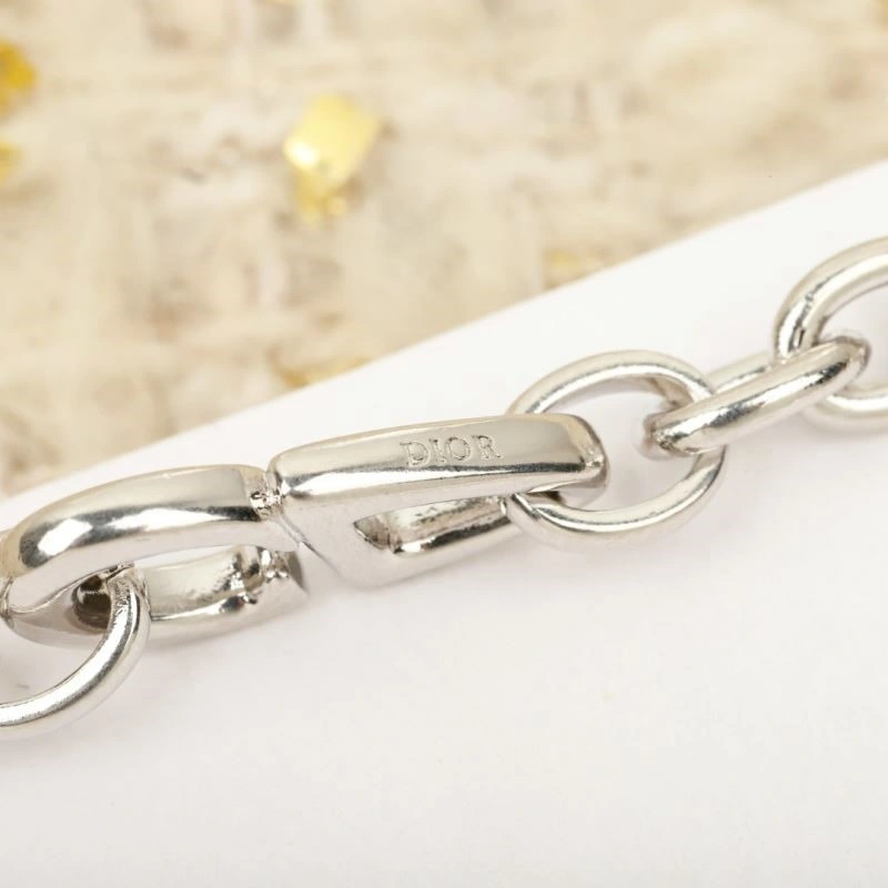 Accurate model Christian Dior Bracelets