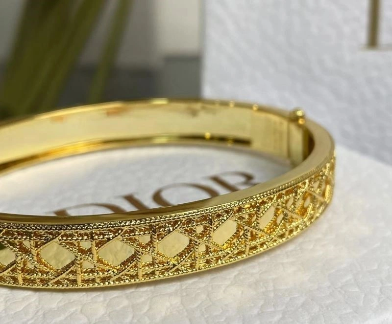 Low-cost Christian Dior Bracelets