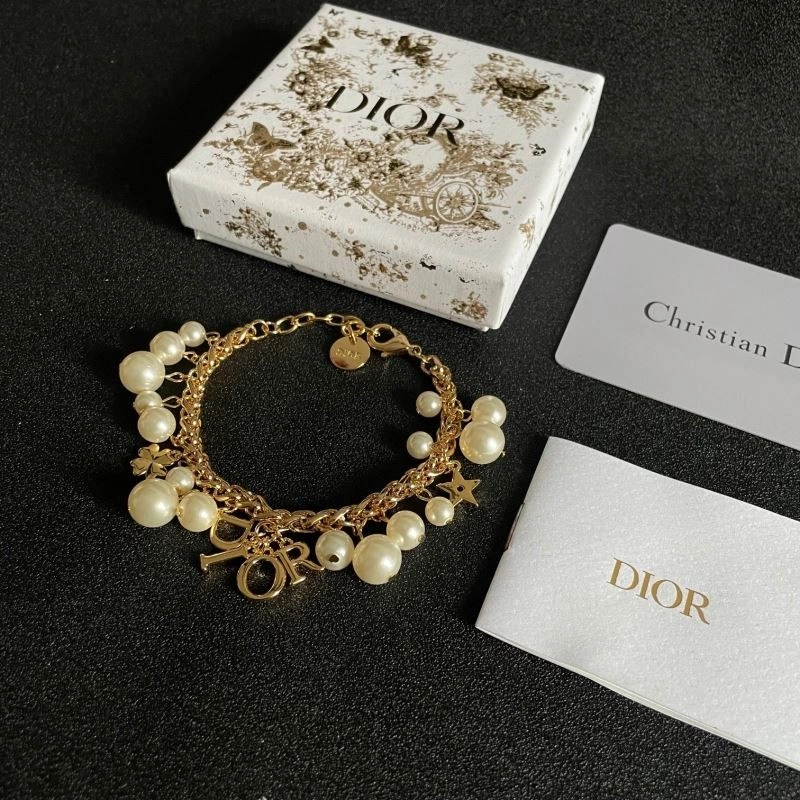1:1 copy Christian Dior Bracelets