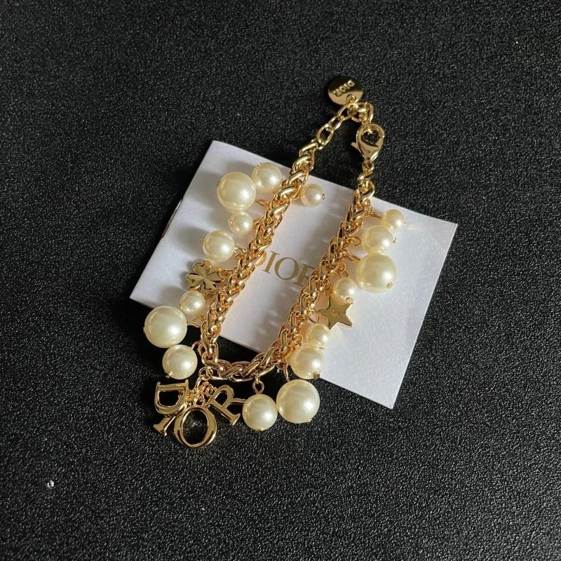 1:1 copy Christian Dior Bracelets
