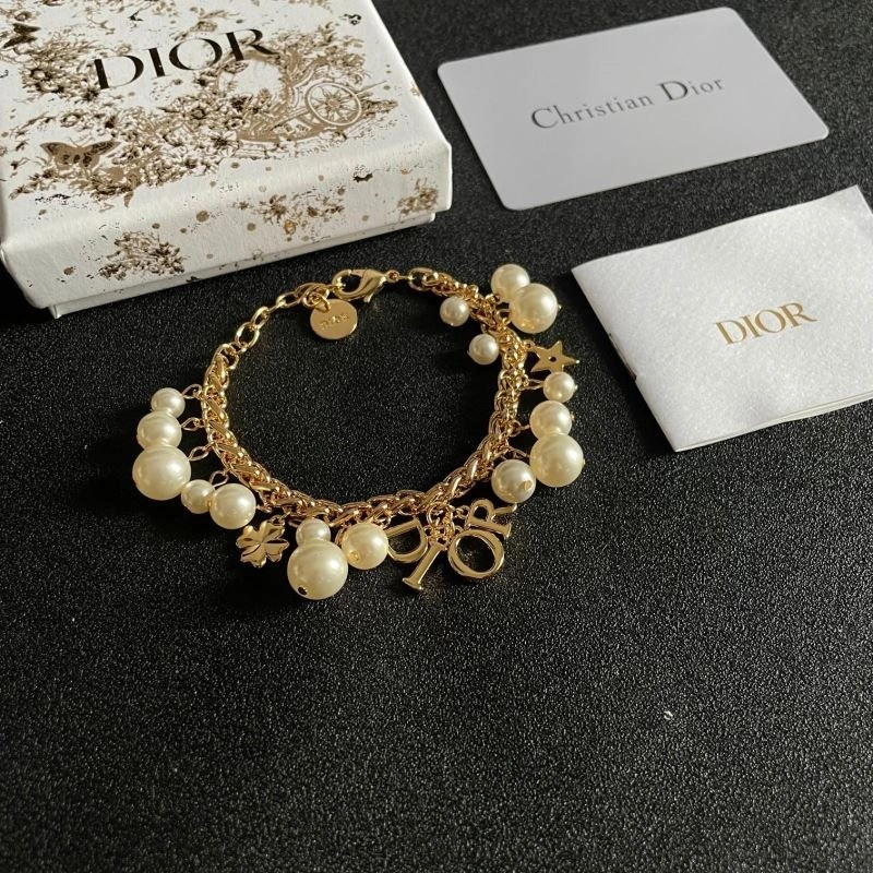 1:1 copy Christian Dior Bracelets