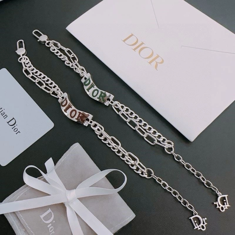 Low-cost Christian Dior Bracelets