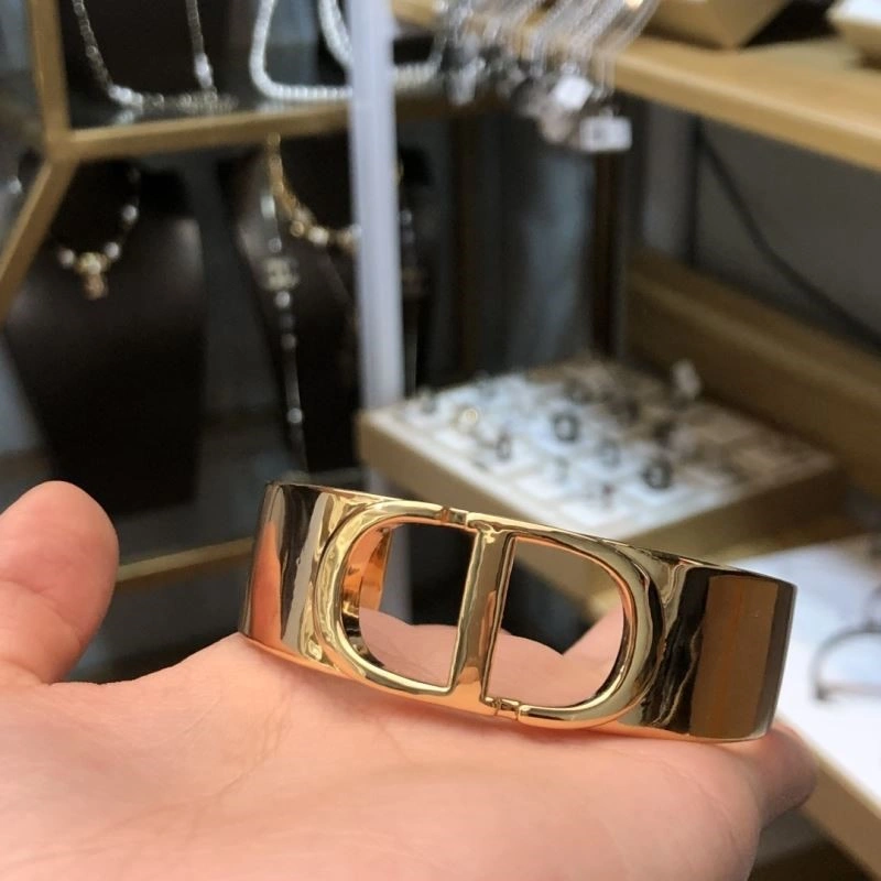 Low-cost Christian Dior Bracelets