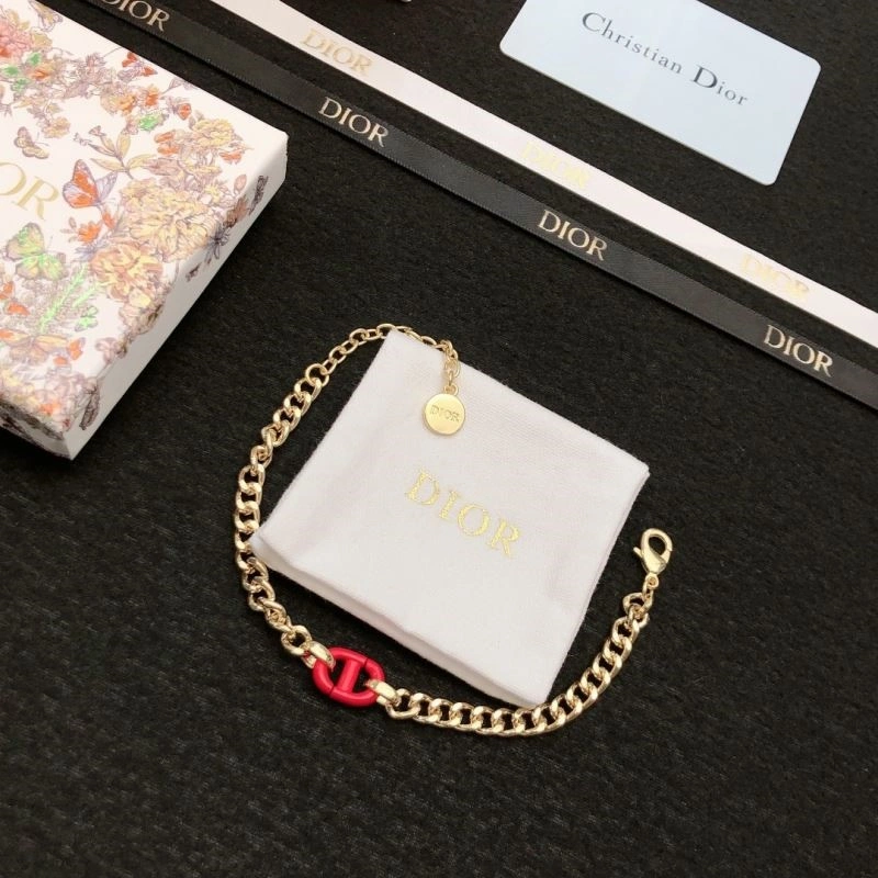 Accurate model Christian Dior Bracelets