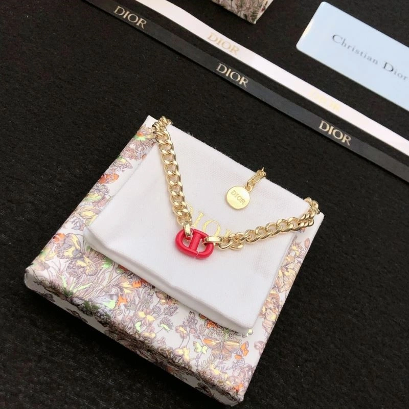 Accurate model Christian Dior Bracelets