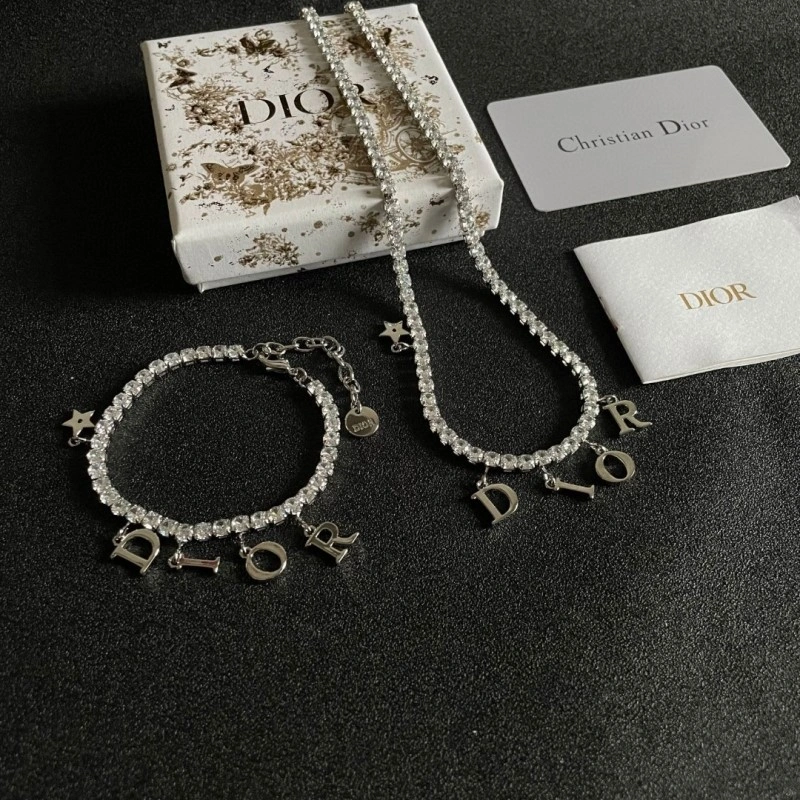 1:1 copy Christian Dior Bracelets