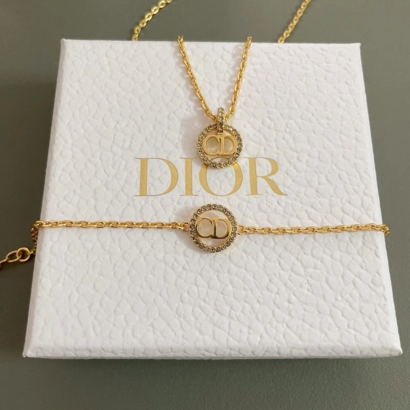 Bargain Christian Dior Bracelets