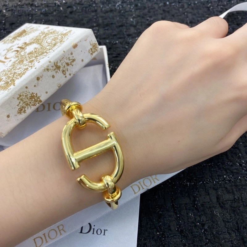 Low-cost Christian Dior Bracelets