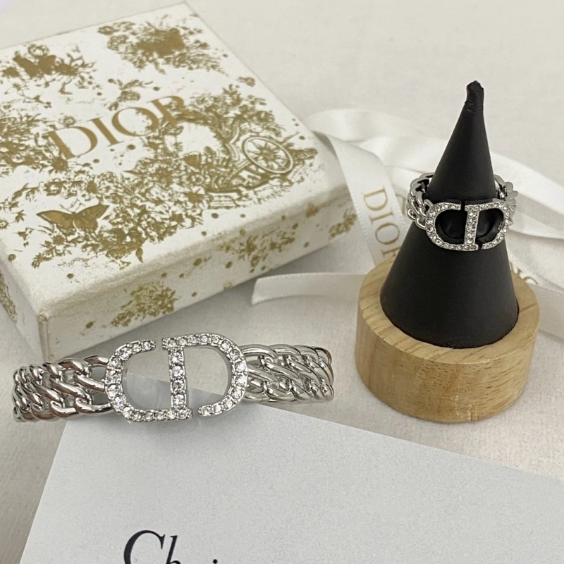Bargain Christian Dior Bracelets