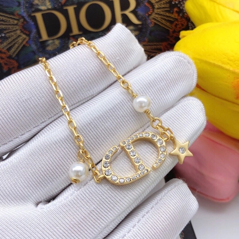 Top match Christian Dior Bracelets