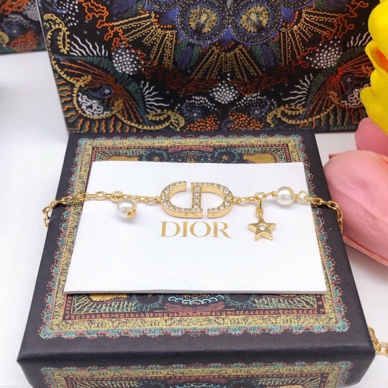 Top match Christian Dior Bracelets