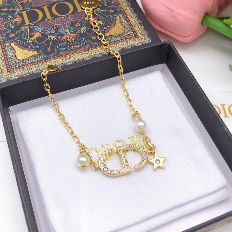 Top match Christian Dior Bracelets
