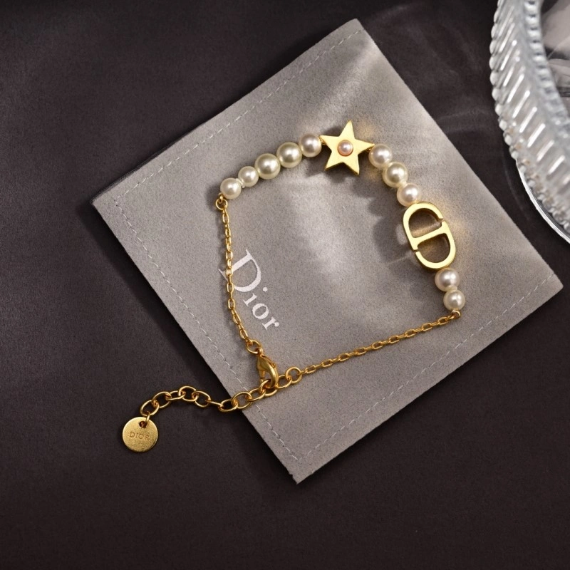 Top mirror Christian Dior Bracelets