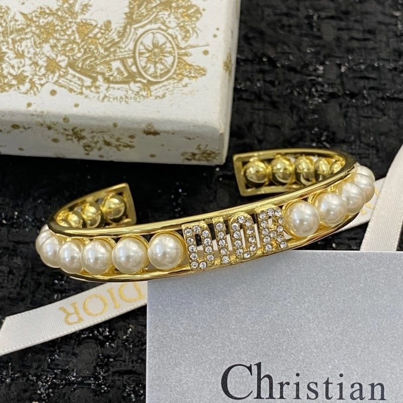 Inexpensive Christian Dior Bracelets