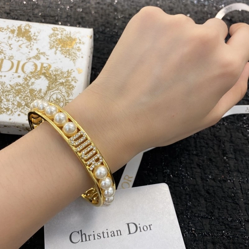 Inexpensive Christian Dior Bracelets