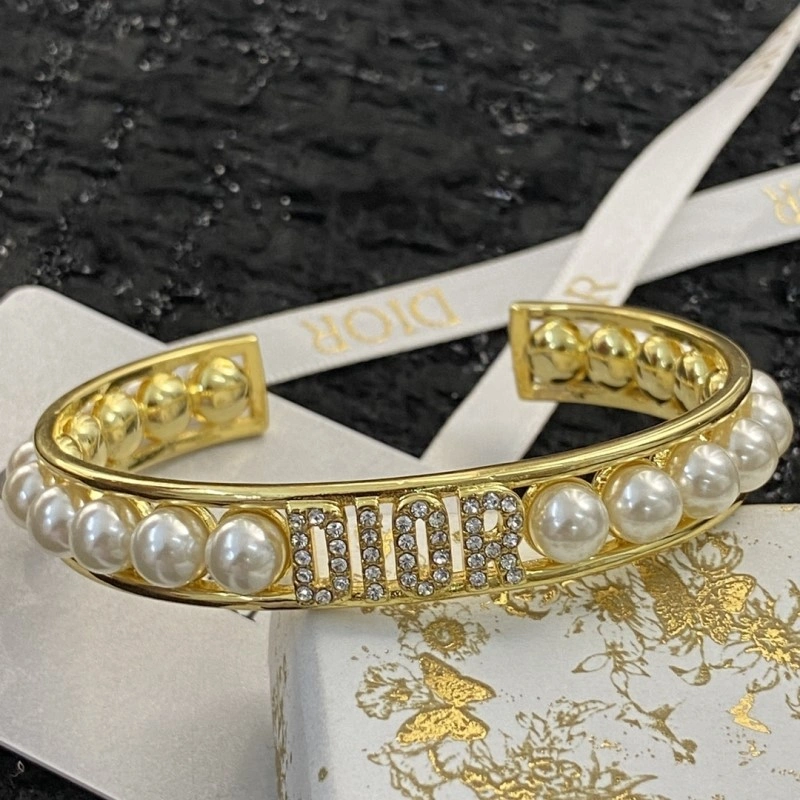 Inexpensive Christian Dior Bracelets