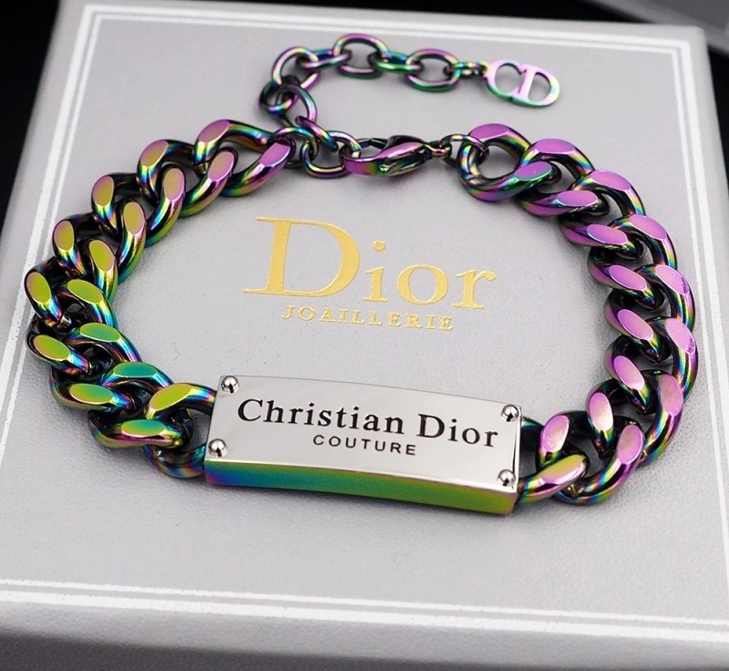 Accurate model Christian Dior Bracelets