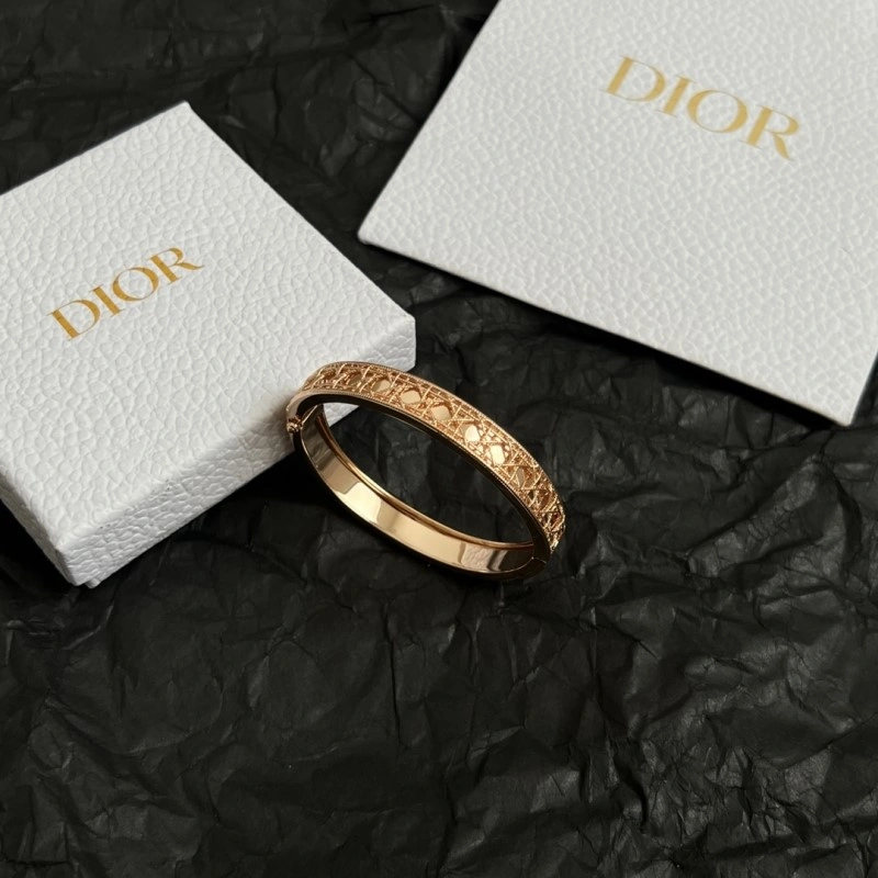Economical Christian Dior Bracelets