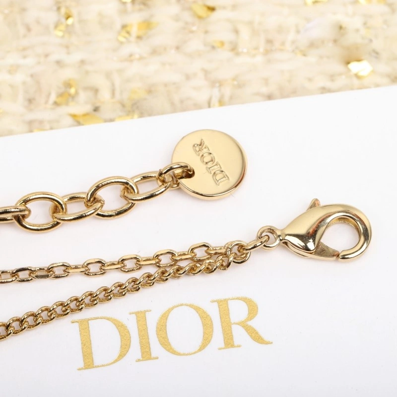 Accurate model Christian Dior Bracelets