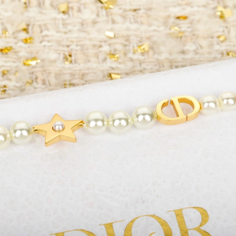 Low-cost Christian Dior Bracelets