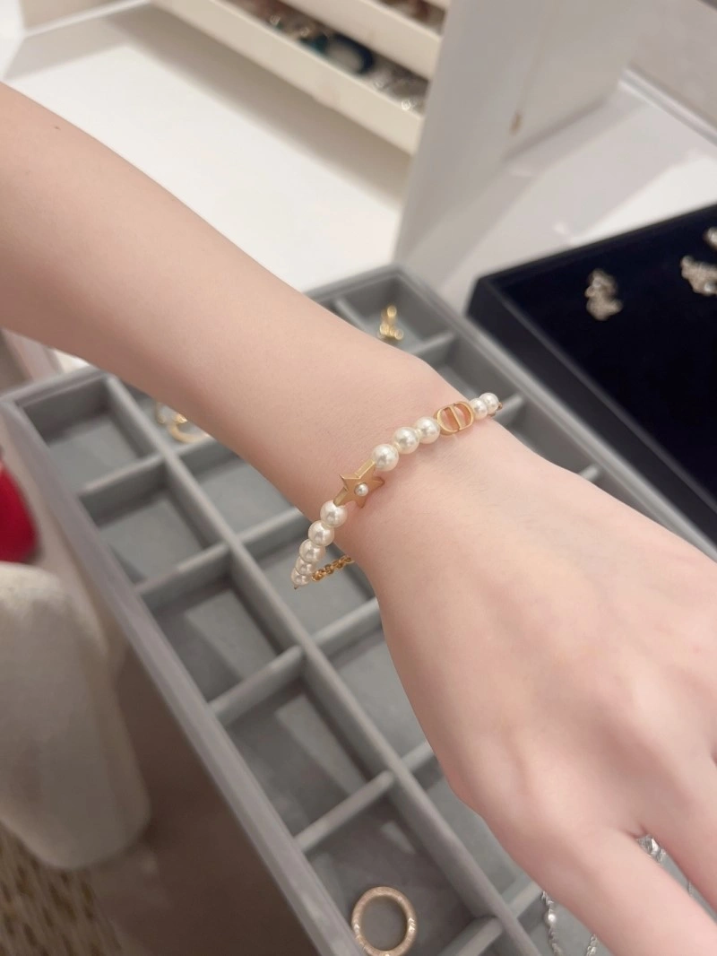 Low-cost Christian Dior Bracelets