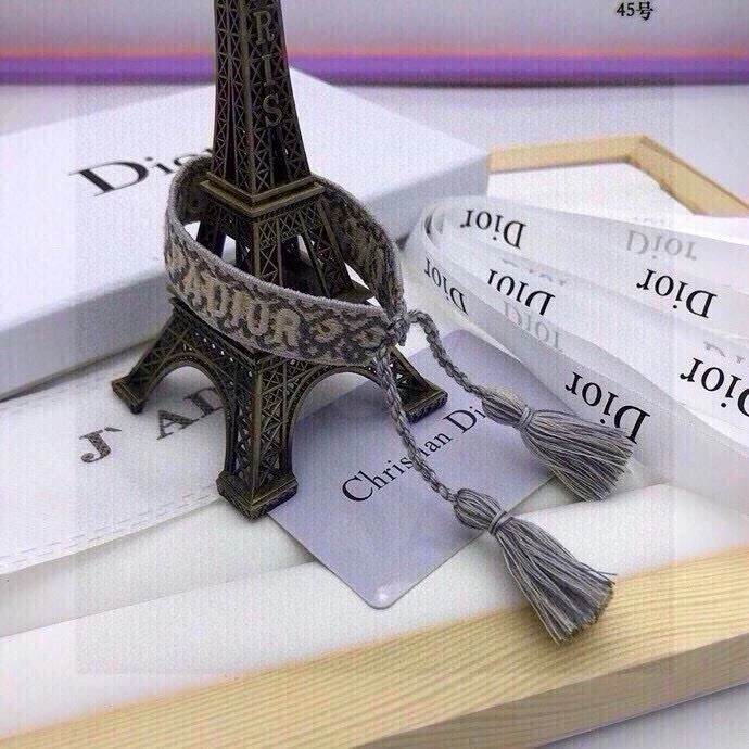Accurate model Christian Dior Bracelets