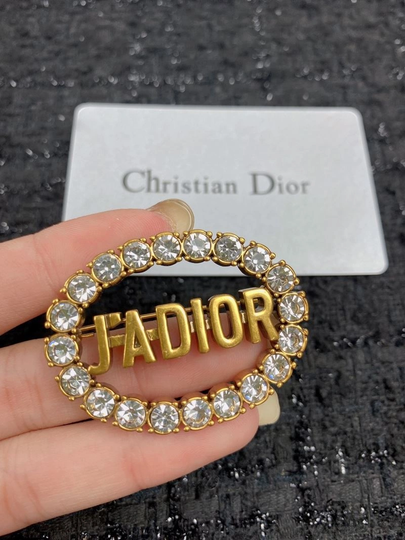 High accuracy Christian Dior Brooches