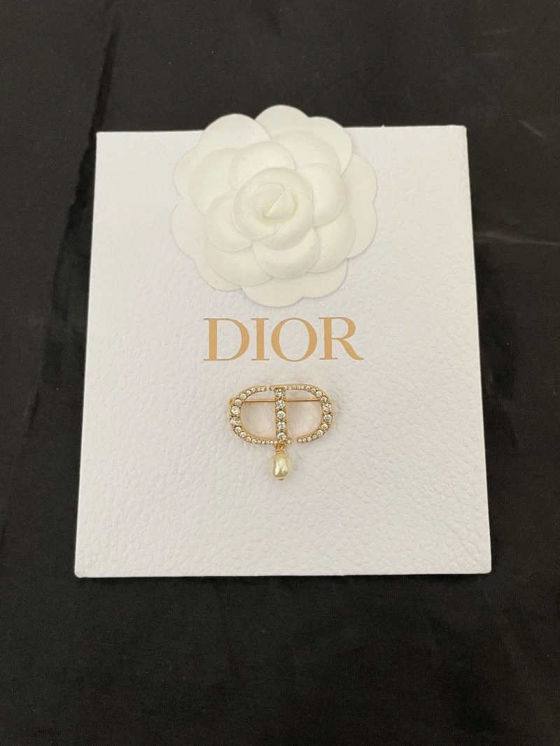 Brand-authenticated Christian Dior Brooches