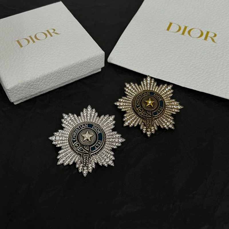 Economical Christian Dior Brooches