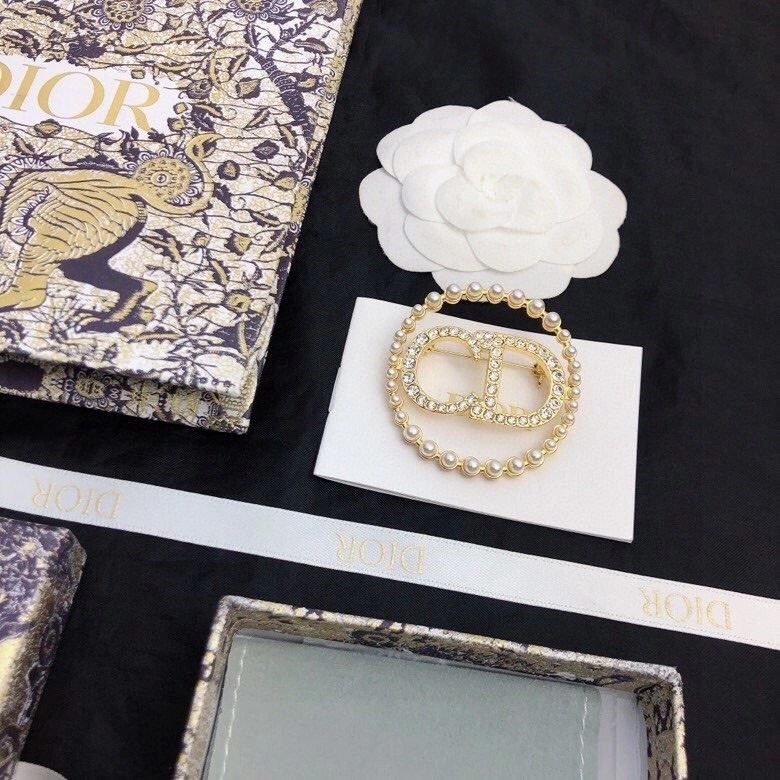 Inexpensive Christian Dior Brooches
