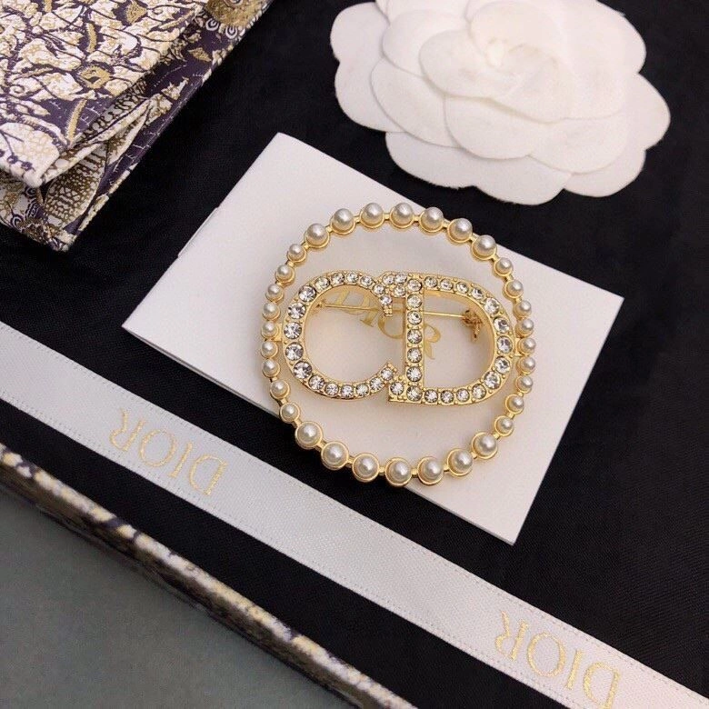 Inexpensive Christian Dior Brooches