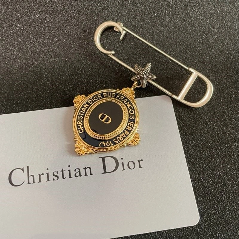 High accuracy Christian Dior Brooches