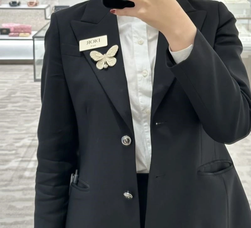 Legit Christian Dior Brooches