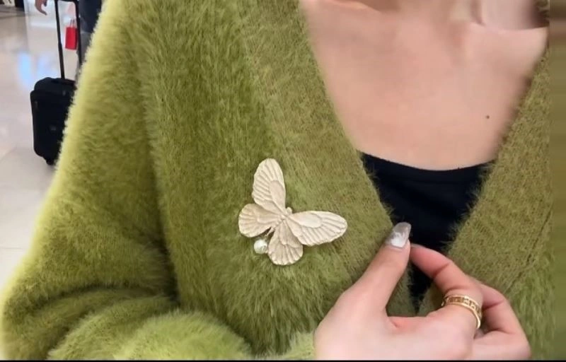 Legit Christian Dior Brooches