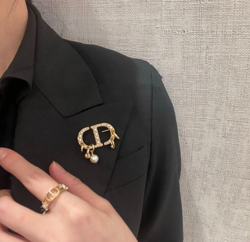 Reasonably priced Christian Dior Brooches
