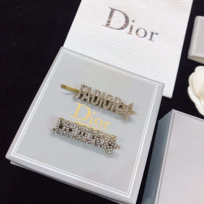 High accuracy Christian Dior Brooches