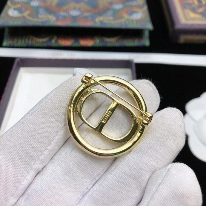 Exact replica Christian Dior Brooches