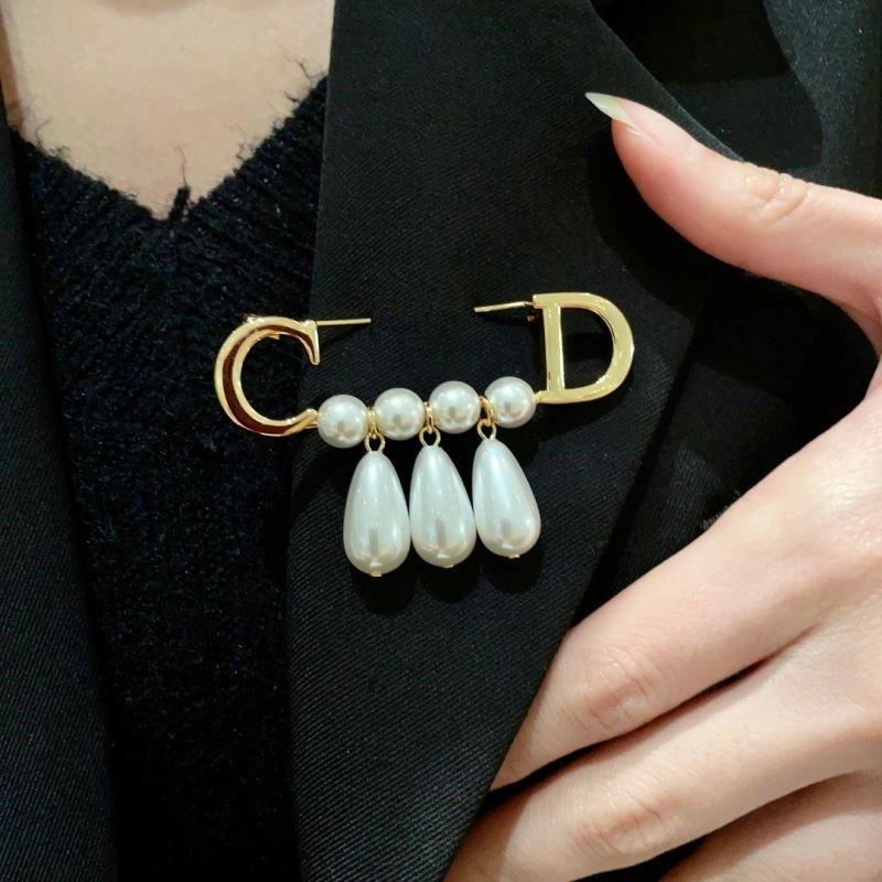 Christian Dior Brooches