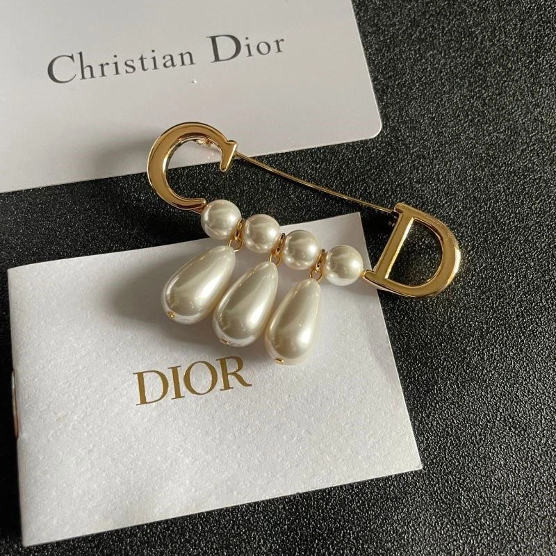 Reasonably priced Christian Dior Brooches