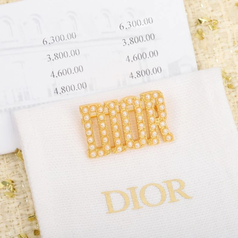 Inexpensive Christian Dior Brooches