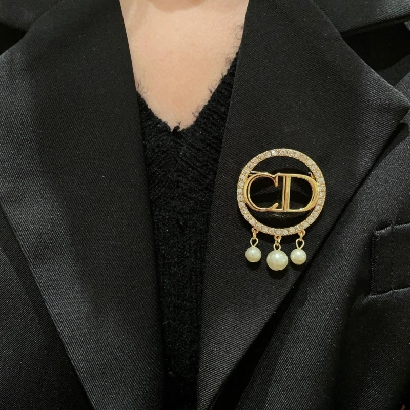Inexpensive Christian Dior Brooches