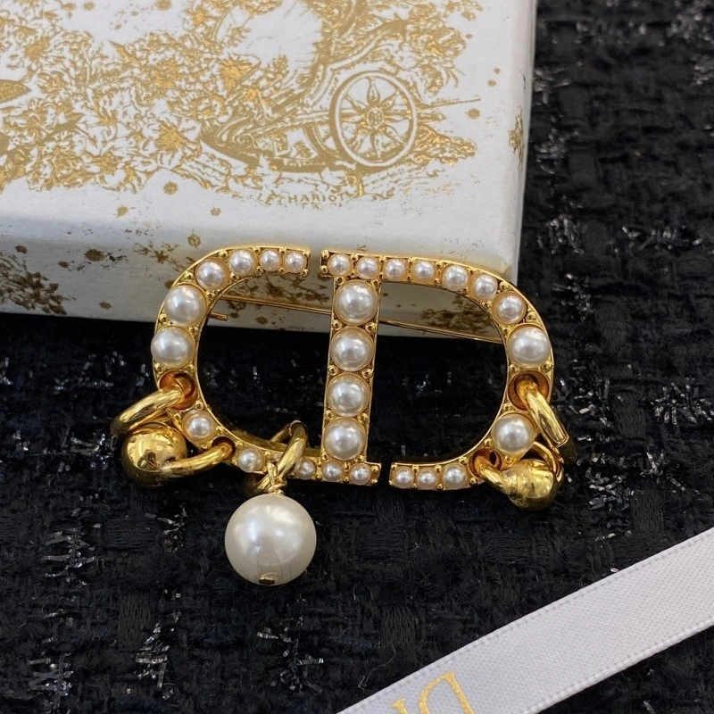Accurate model Christian Dior Brooches
