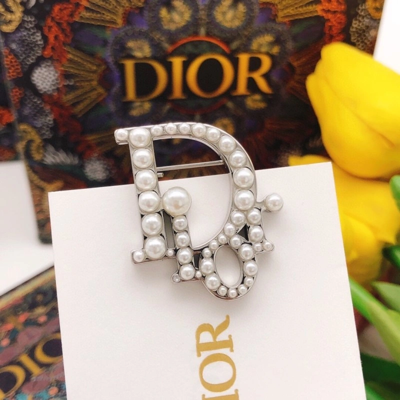 1:1 copy Christian Dior Brooches